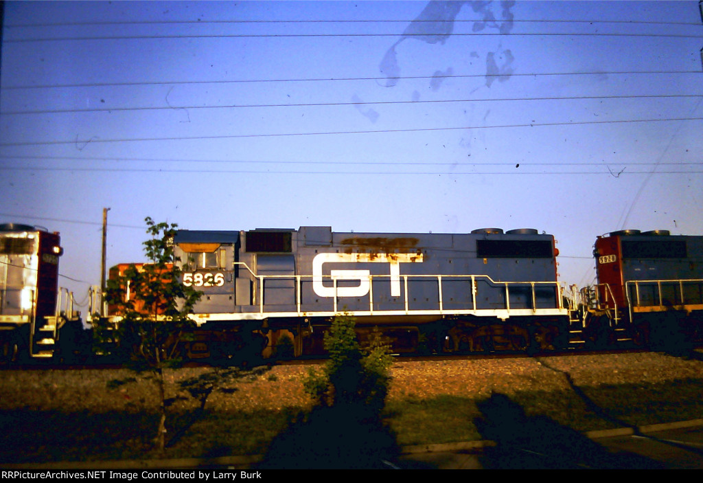 GP38-2